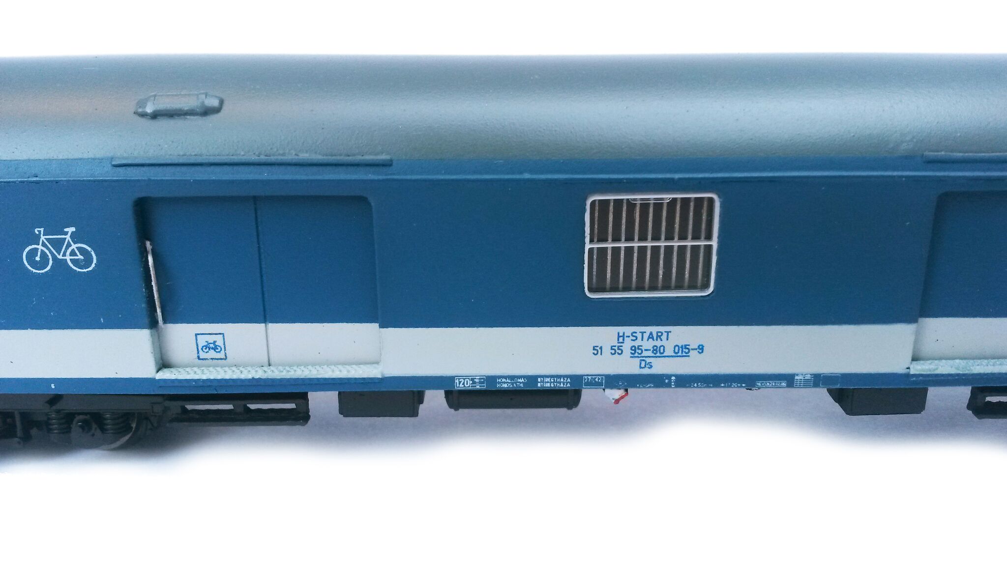 TT MÁV-Start négytengelyes paklikocsi kerékpár szállításra – MODELLGYÁR ...